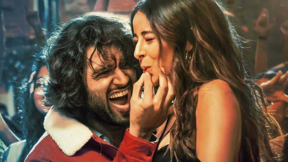 Liger Stars Vijay Deverakonda, Ananya Panday Talk Pre-Release Jitters ...