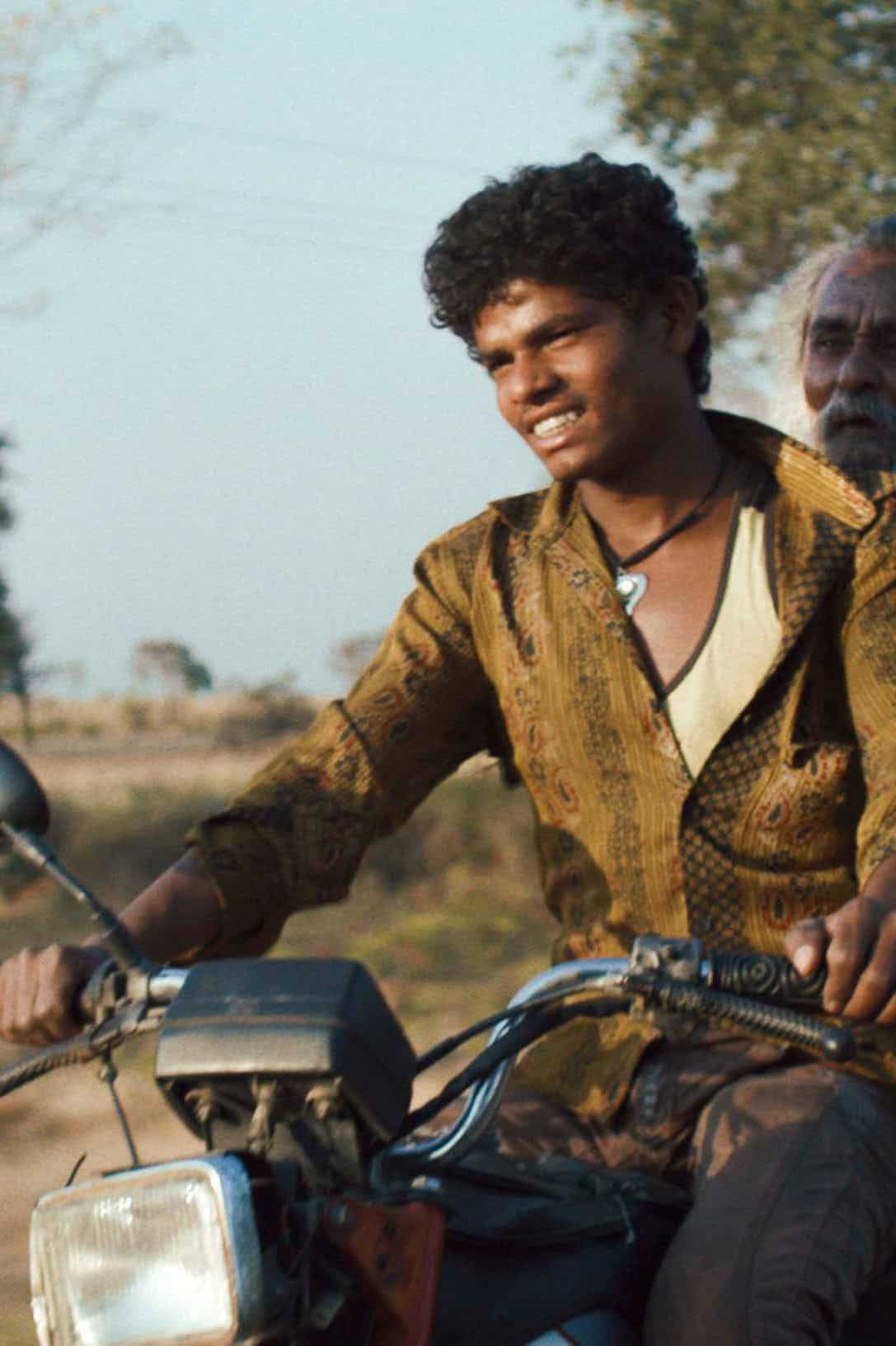 Raja Huli 2013 on OTT - Cast, Trailer, Videos & Reviews